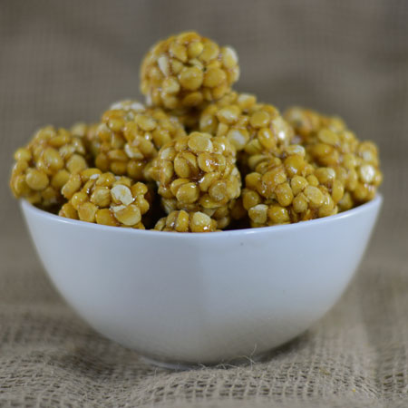 Pottukadalai Urundai – Indian Sweets In USA
